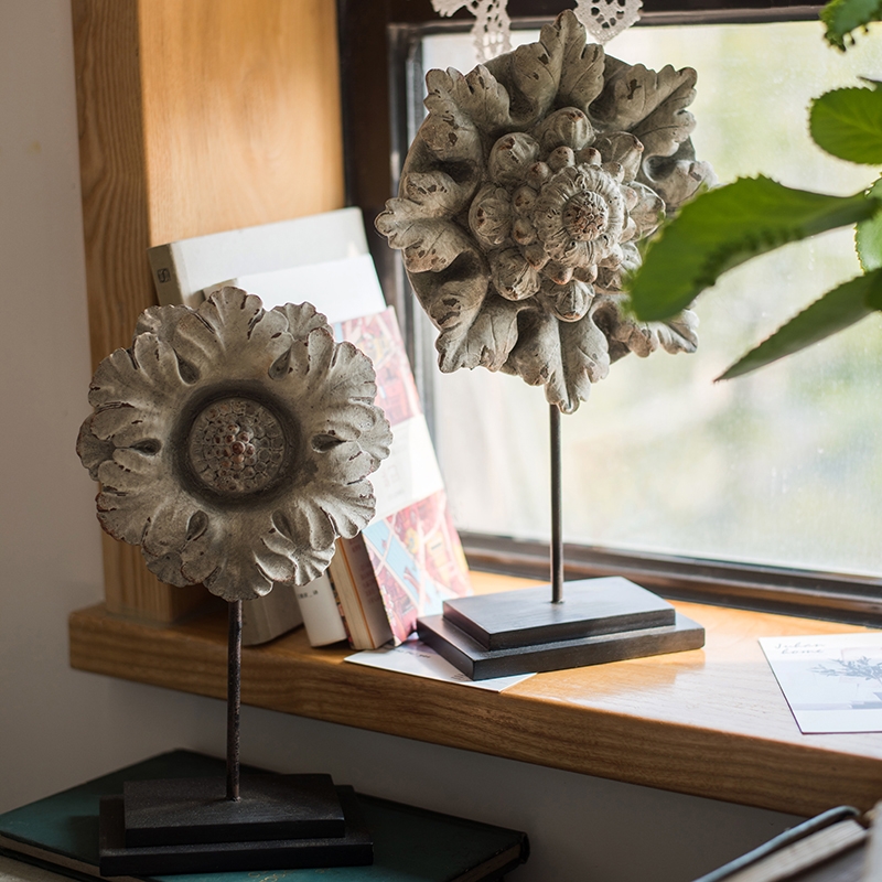 French Farmhouse Style 4 Piece Floral Sculpture Set Resin Flower ...