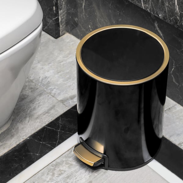 Black Modern Large Step-on Trash Can with Mute Lid-Homary