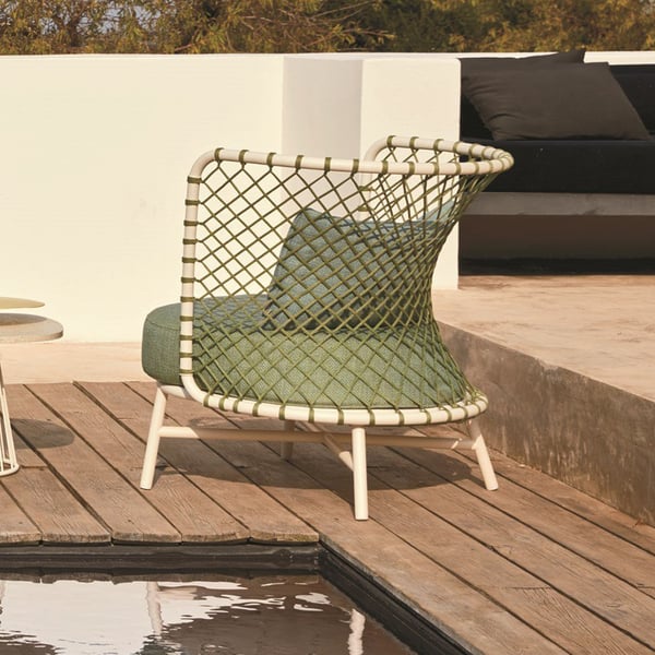 Chic Outdoor Patio Chair with Crossed Base in Rope Seatback | Homary UK