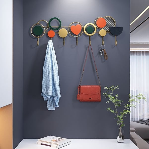 7-Hook Modern Entryway Wall Mounted Coat Rack | Homary
