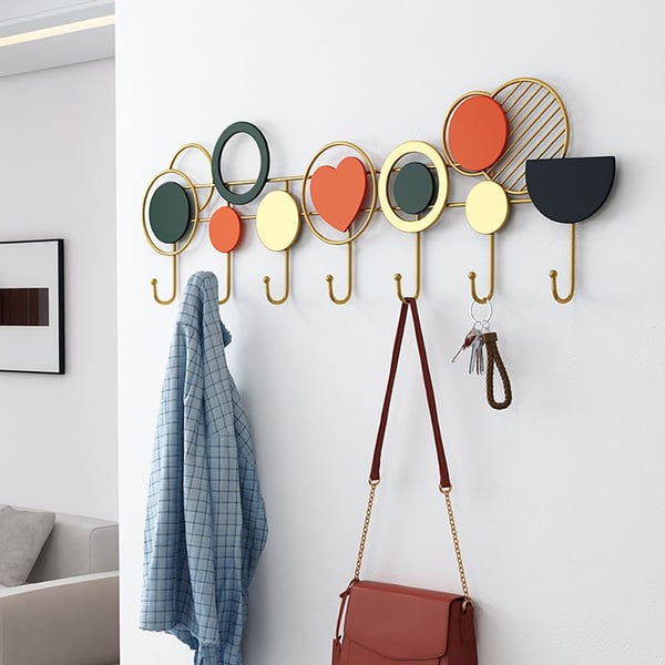 7-Hook Modern Entryway Wall Mounted Coat Rack | Homary