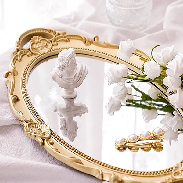 Medieval Oval Tray in Glass with Handle | Homary UK