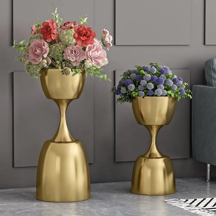 Modern Gold Plant Pots Hourglass Indoor Planter Metal Set of 2｜Homary UK