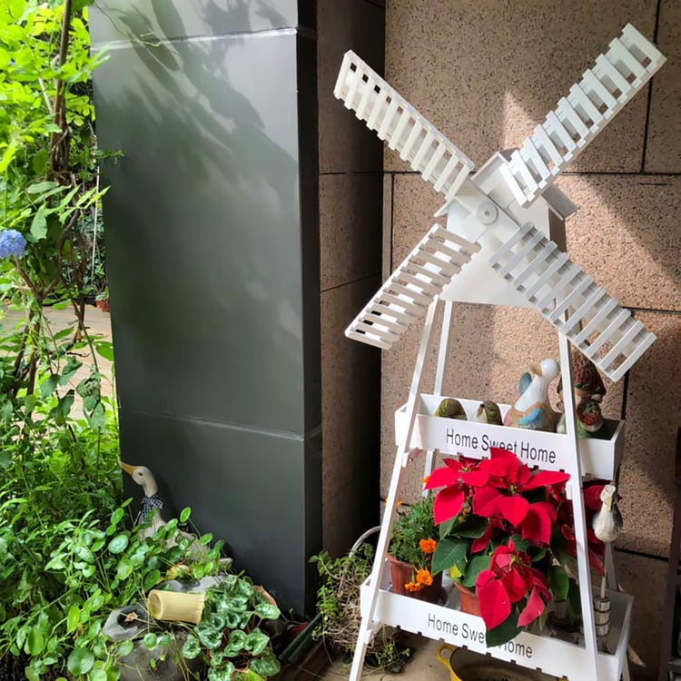 1550mm Windmill 2-Tiered Freestanding Plant Stand｜Homary AU