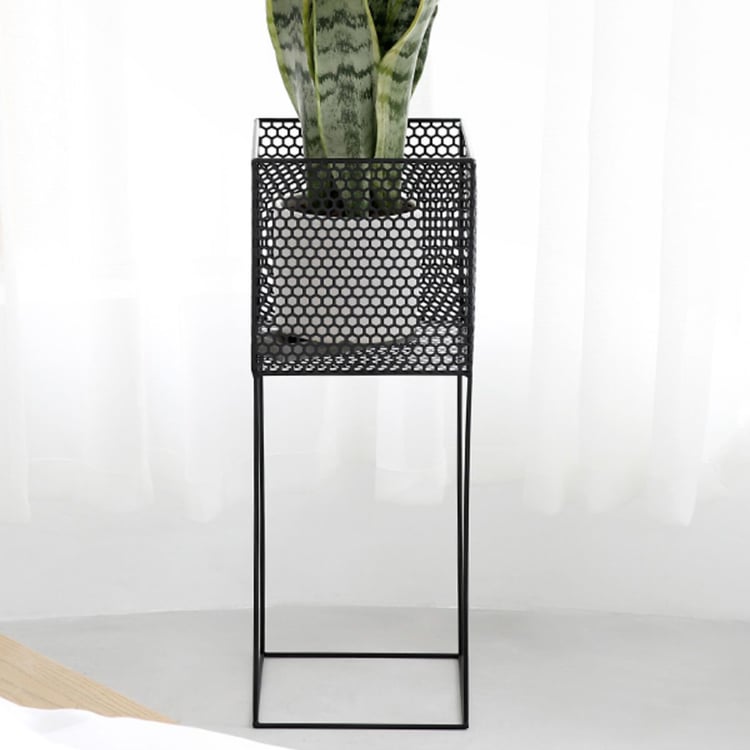 Black Chic Freestanding Cube Plant Stand in Golden Metal-Black｜Homary